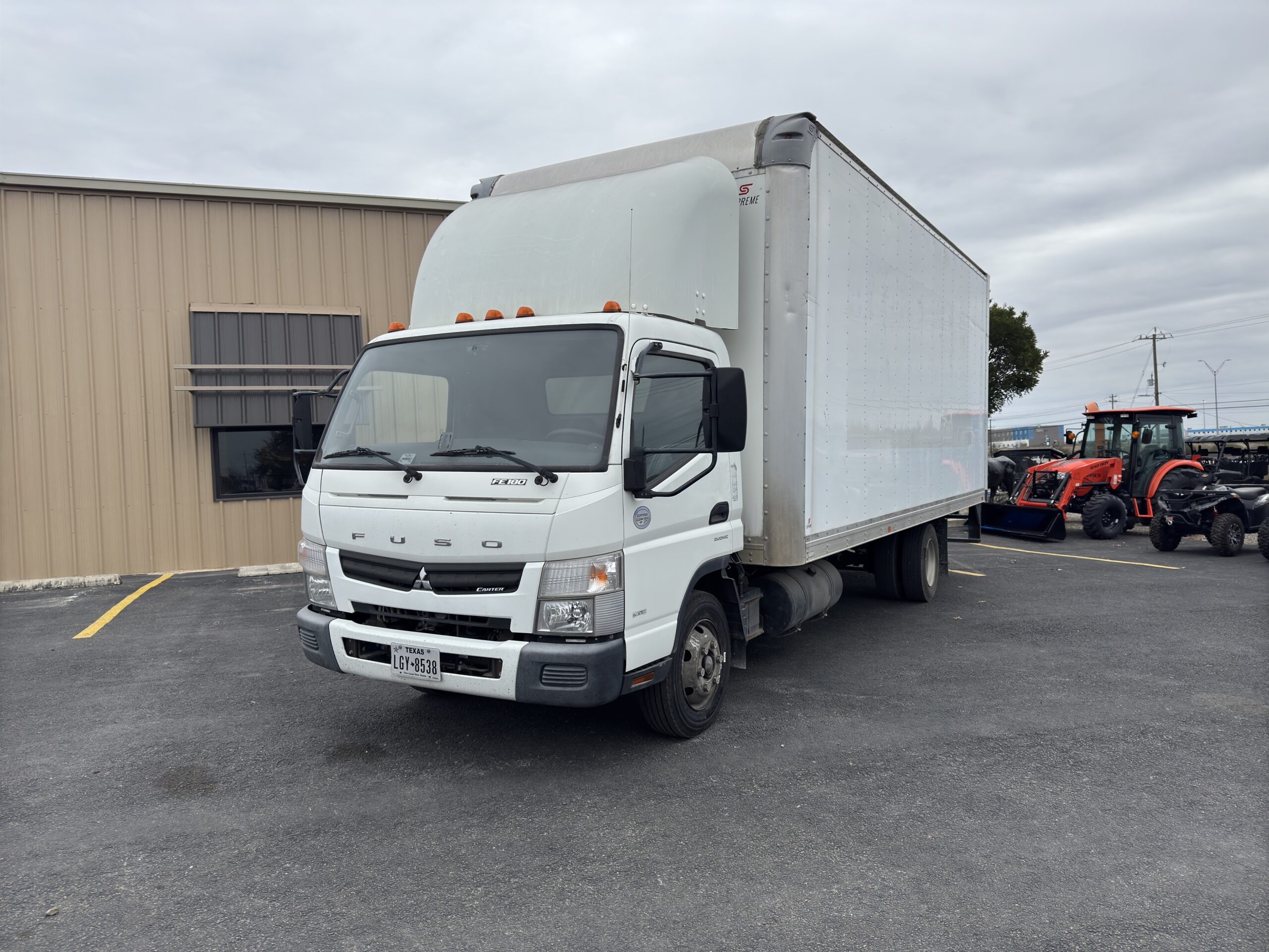 2017 Mitsubishi Fuso FE180 20ft Box Truck - Lone Star Truck & Equipment